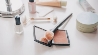 Compact Powder: Best Compact Powders to Stay Fresh All Day | - The ...