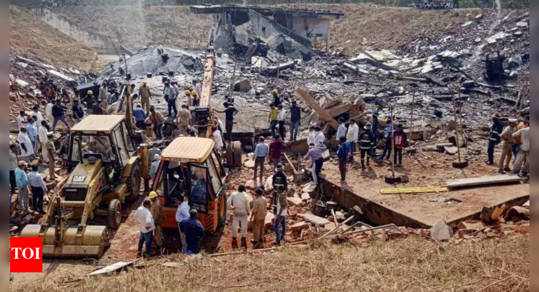 Maharashtra ordnance unit blast blows away factory roof, 8 killed ...