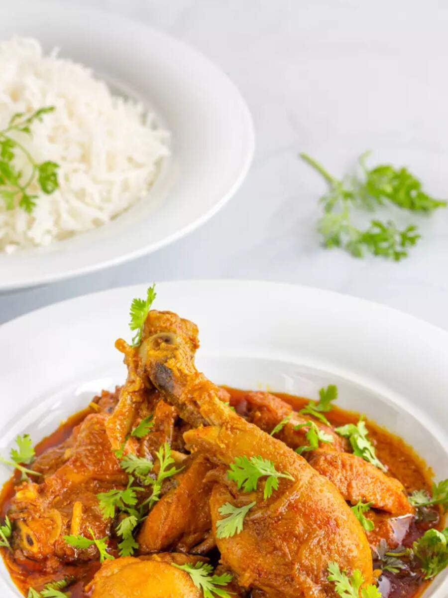 How to make Lehsuni Chicken Masala at home | Times of India