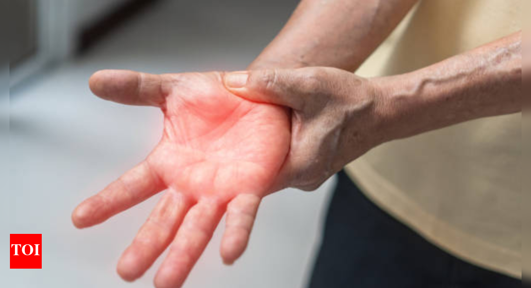 Guillain Barre Syndrome (GBS): Symptoms causes treatment prevention - The Times of India