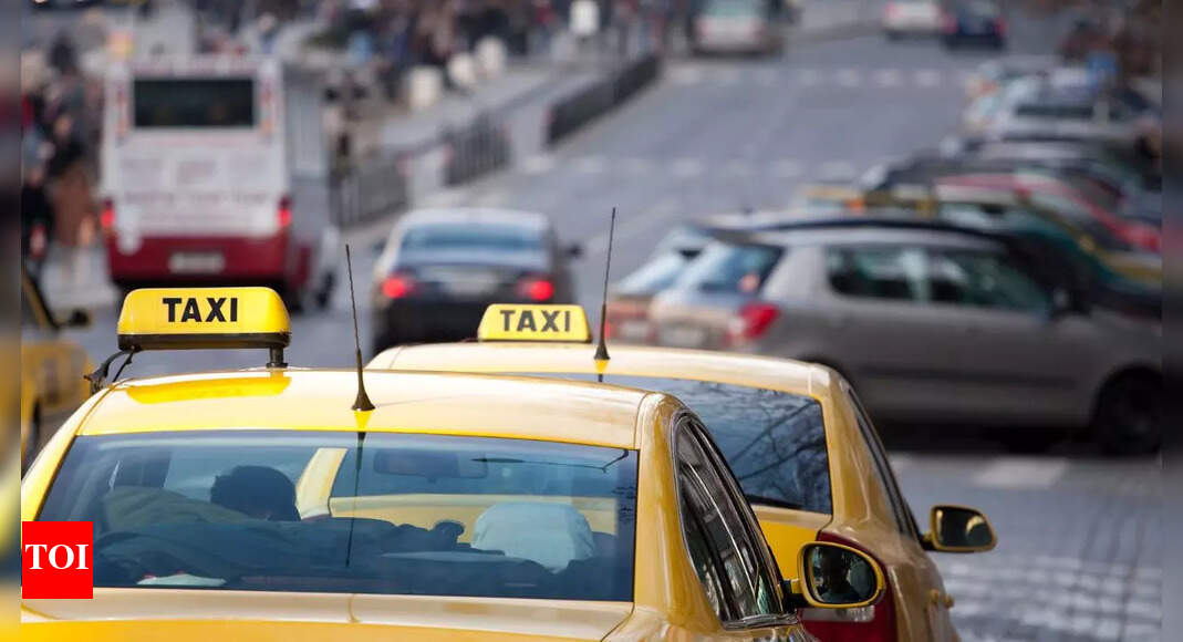 After a 5-star dinner, the Indian CEO’s cab ride choice sparks ...