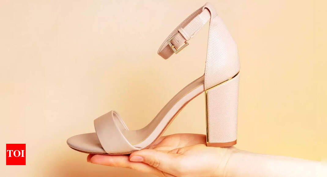 UP students design SOS sandals for women safety - The Times of India