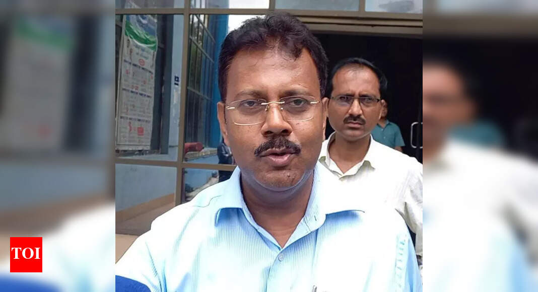 State nod for Sandip Ghosh’s CBI prosecution in corruption case | Kolkata News - The Times of India