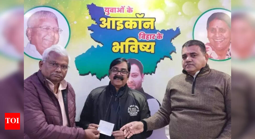 Former IPS officer joins RJD | Ranchi News - The Times of India