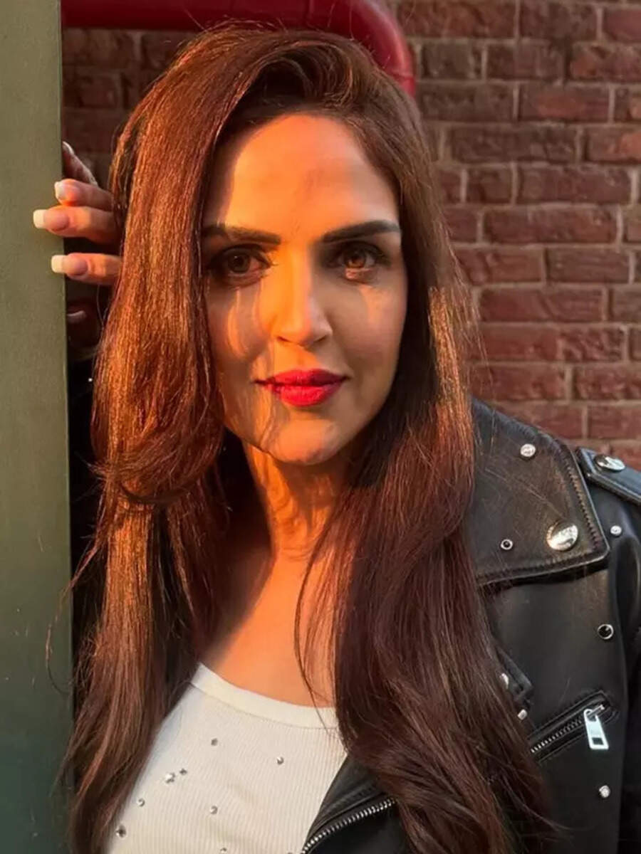 Esha Deol channels her Dhoom days with a stylish and dapper look ...