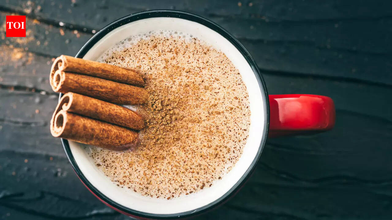 9 benefits of adding a pinch of cinnamon to milk every night - The ...