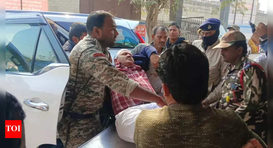 Congress MP Manoj Kumar hurt in clash with Kaimur villagers | Patna ...