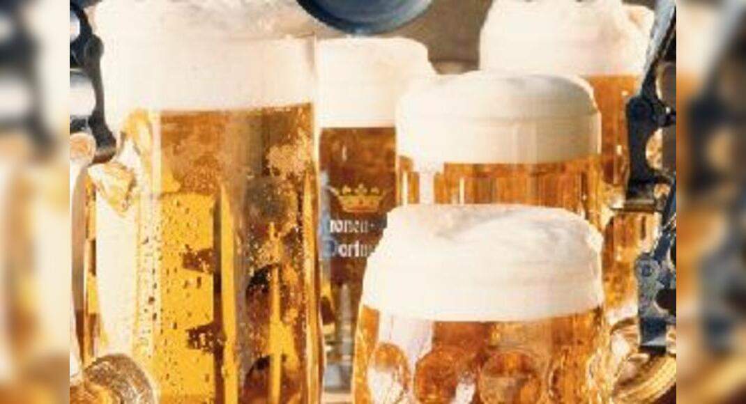 A beer guzzling competition in the city – Food & Recipes