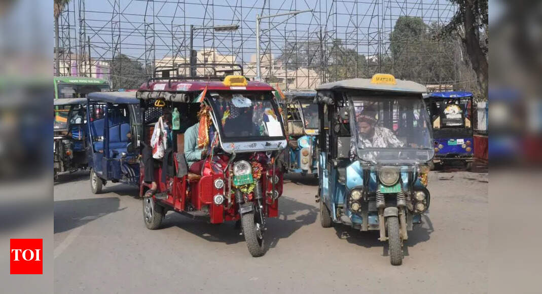 Plan to designate zones & colour codes for auto, e-rickshaws hangs fire ...