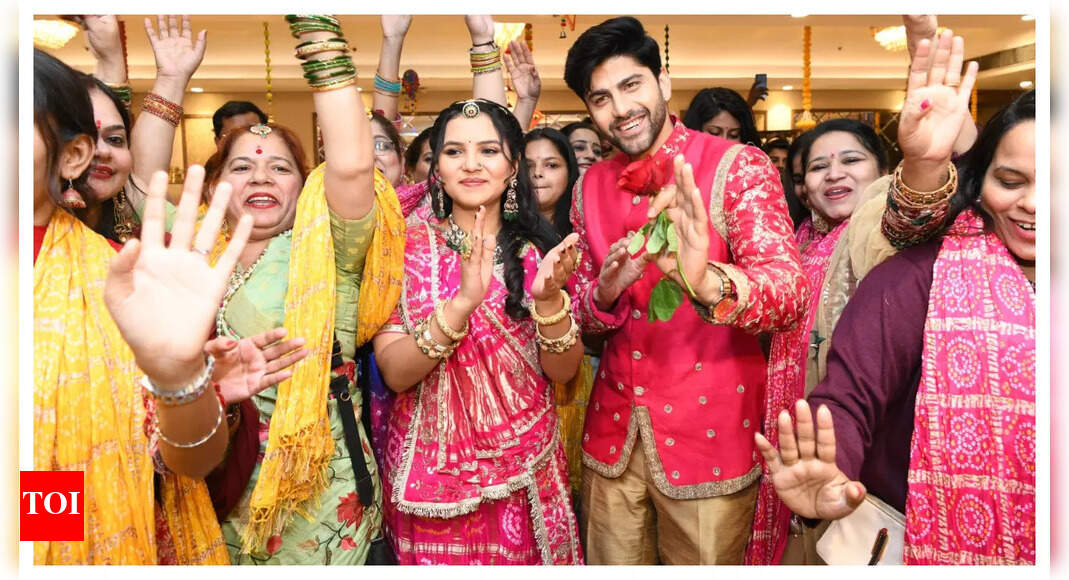 Vasudha and Devansh’s Mehndi in Delhi turns into a grand celebration ...