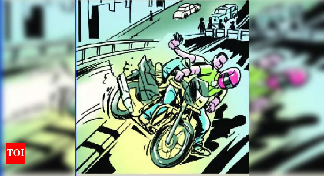 Pillion rider killed in bike accident at Chambakkara | Kochi News - The ...