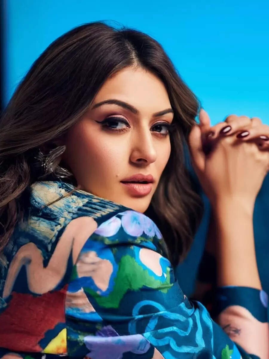 Hansika Motwani’s Bold Fashion Statement Redefines Iconic Elegance ...