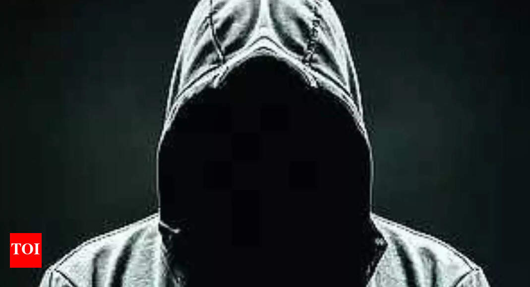 Wanted in 80 cases, Hyderabad serial burglar, escaped jail, stole from ...