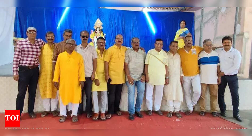 Bengali Cultural Society and Katol Road Durga Puja Committee celebrate ...