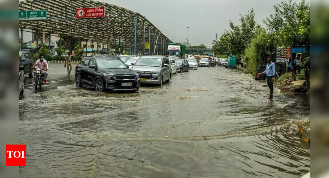 New drain to help avert flooding at Rajiv Chowk in Gurgaon | Gurgaon ...