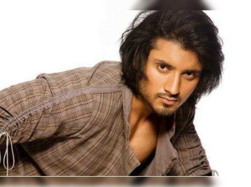 Zubin Dutaa: Zubin Dutt doesn't mind working over time - Times of India