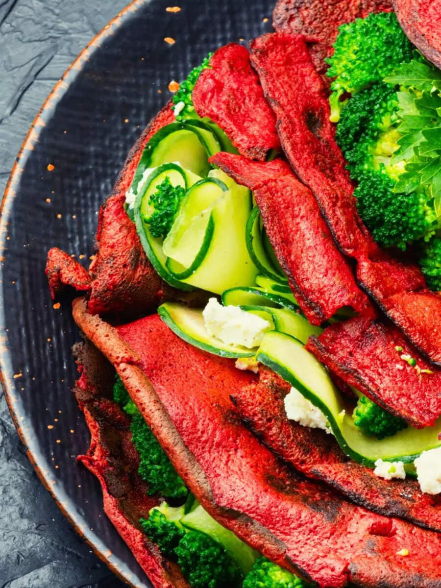 How to make an easy Beetroot Chicken Wrap at home | Times of India