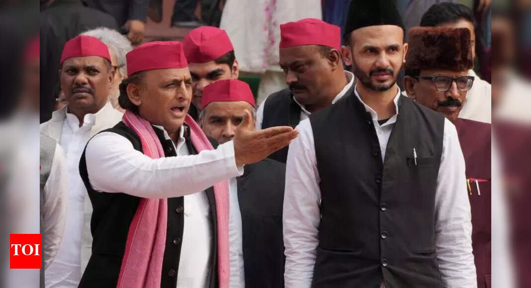 Sambhal riot accused SP MP Barq elected to top AMU decision-making body ...