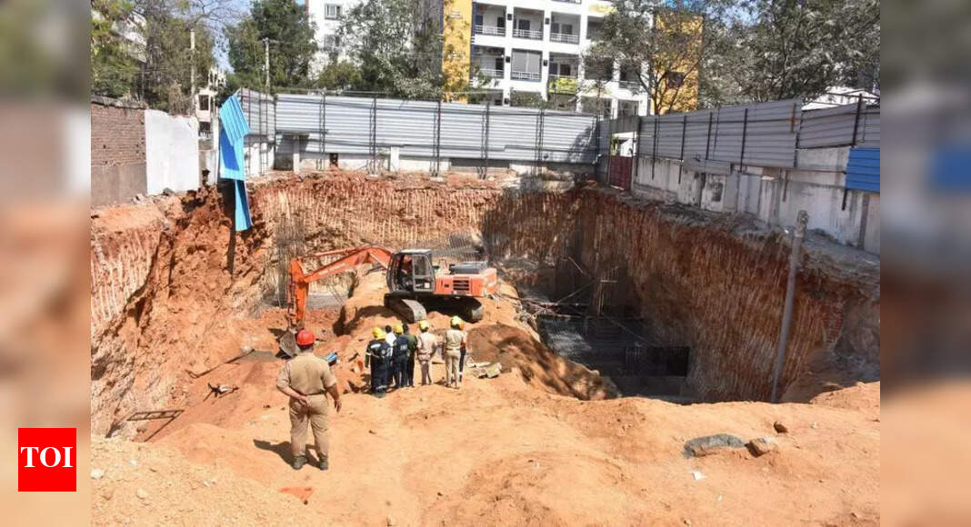 Soil collapse: Family sensed danger a day before mishap | Hyderabad ...