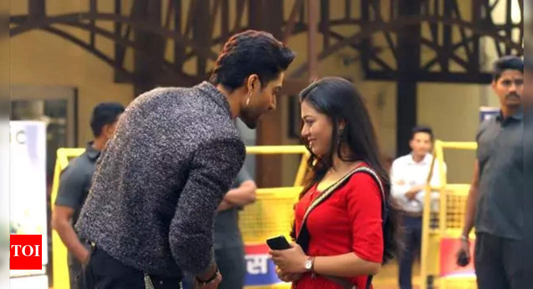 Ghum Hai Kisikey Pyaar Meiin: Rituraj and Teju’s Playful Moment, Neil’s Heartfelt Realization ...