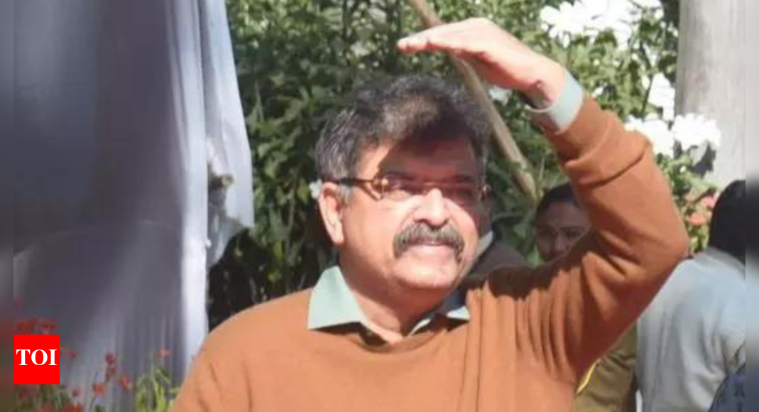 MLA Jitendra Awhad FIR: Magistrate court in Thane orders police to book ...