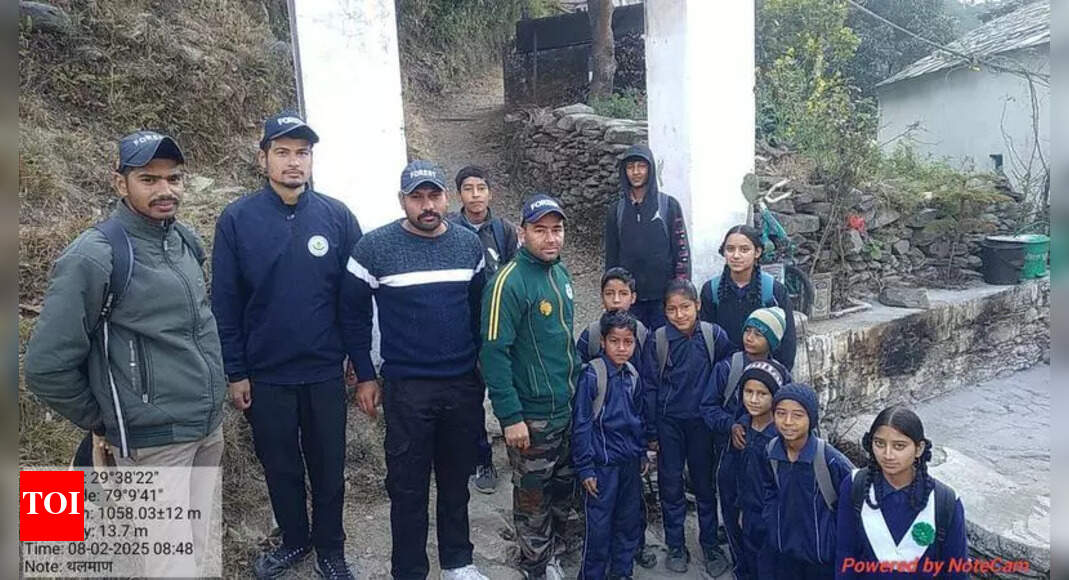 Forest dept escorts kids to school due to leopard fear in Almora ...