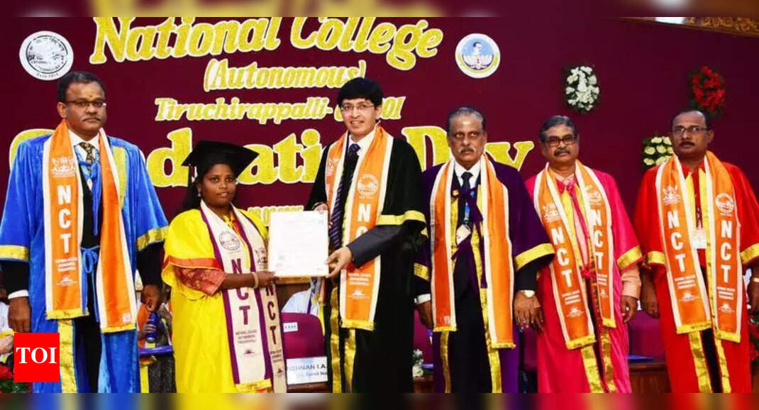 National College holds graduation day for science batch | Trichy News ...