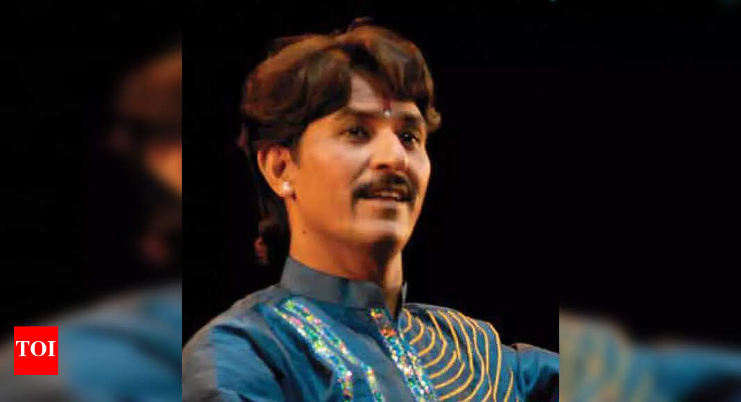 Nishagandhi Puraskaram for Pandit Rajendra Gangani | Thiruvananthapuram ...