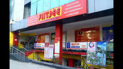 Cops freeze 12 FIITJEE accounts linked to coaching centre founder, seize Rs 11cr | Noida News ...