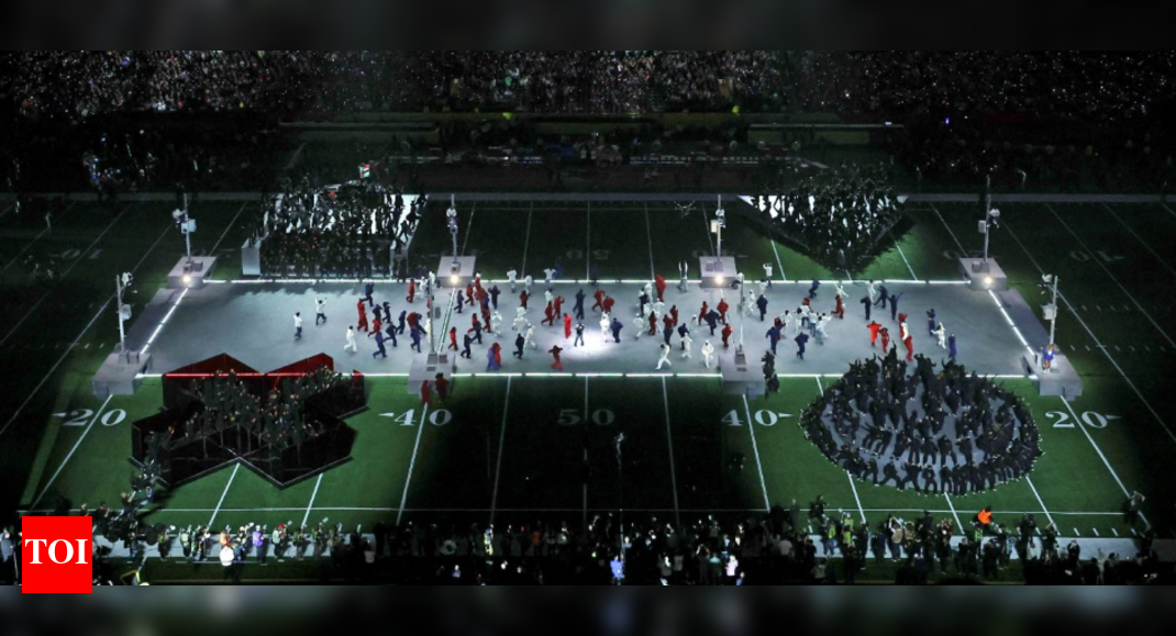 Kendrick Lamar Stage Design: Kendrick Lamar’s Super Bowl Halftime Show ...