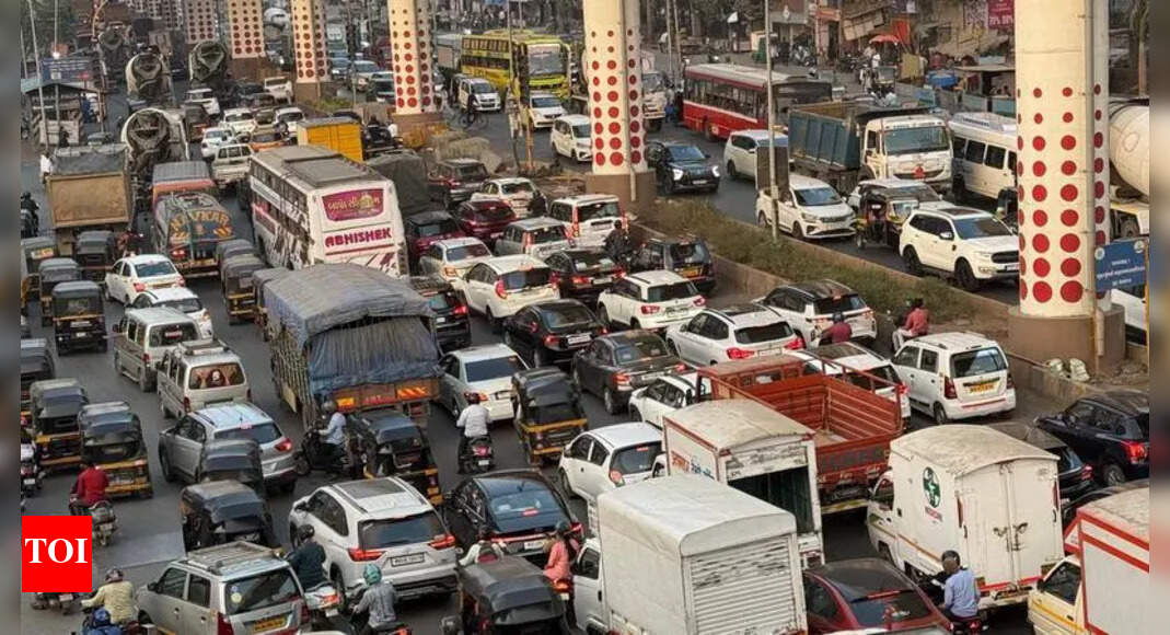 Mumbai locality check post a traffic mess; Maharashtra transport ...