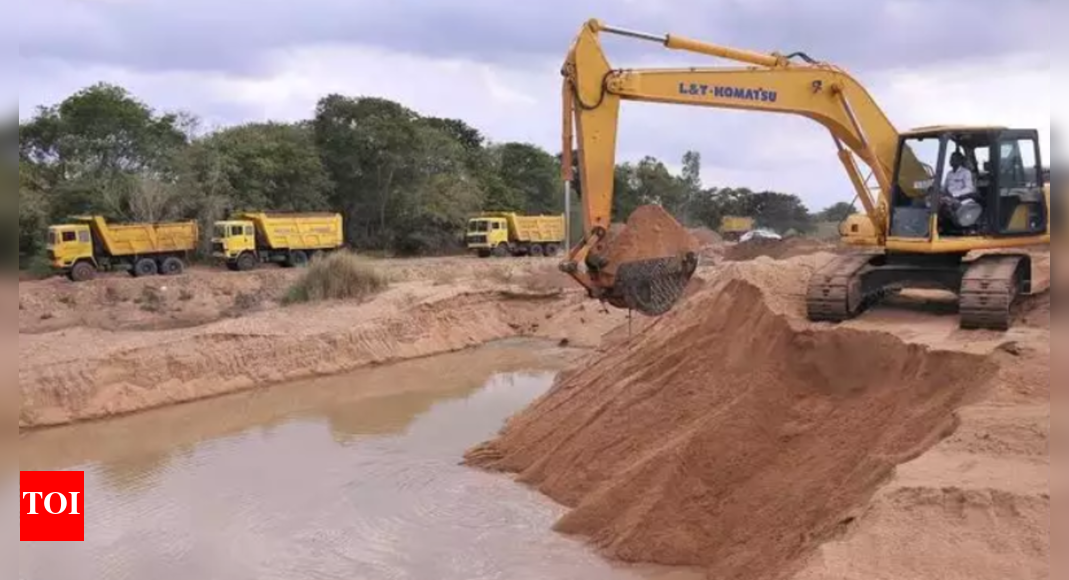 SDM attacked by mining mafia in Mandi, 1 nabbed | India News - The ...