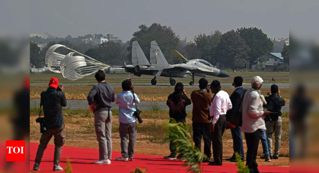 Firozabad’s OEF to make brake parachute for Sukhoi 30 | Lucknow News ...