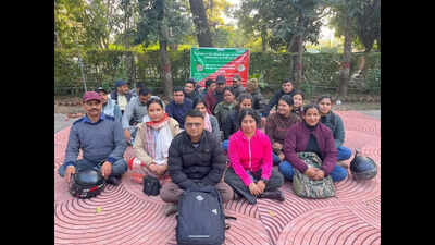 Forest guards intensify protest, boycott work | Dehradun News - The ...