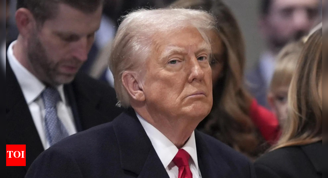 Trump administration begins massive federal layoffs, targeting 220,000 ...