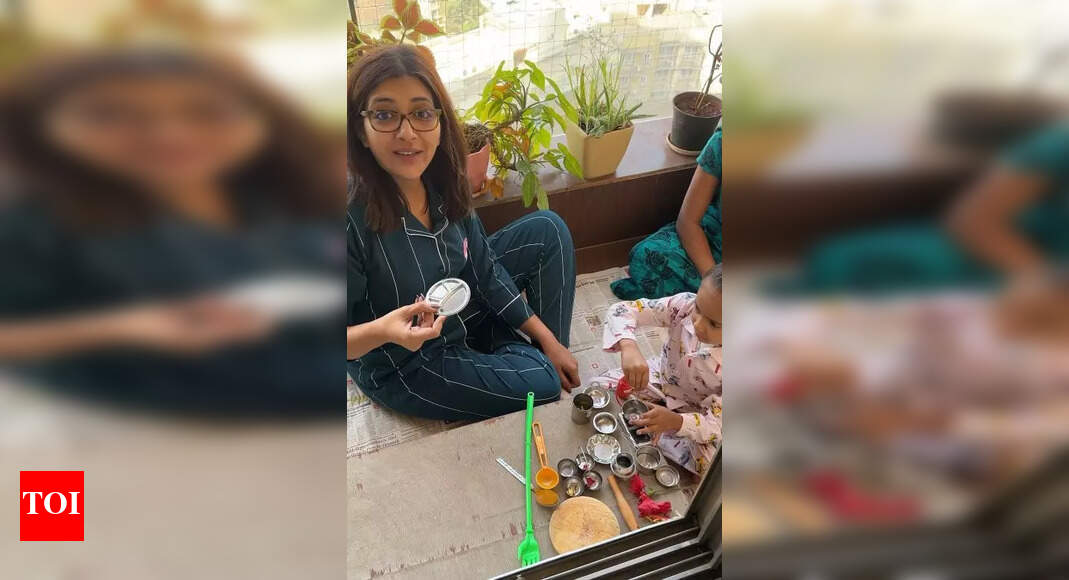 Sreenanda Shankar relives childhood with a game of 'ranna bati ...