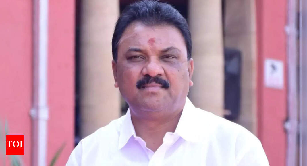 Shiv Sena MLA Rajesh More falls into drain, fractures hand | Thane News ...