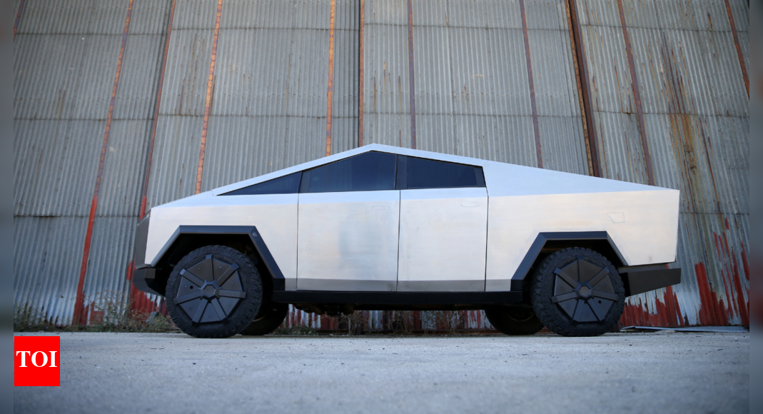 Elon Musk’s Tesla triples previous Cybertruck discounts on 2024 models ...