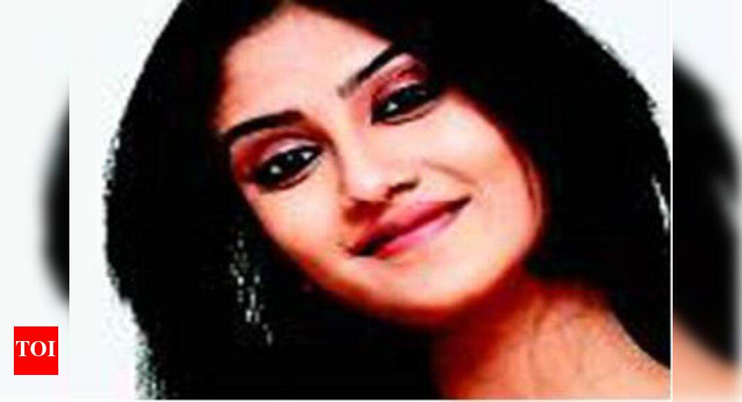 Debleena Dutta gets bold | Bengali Movie News - Times of India