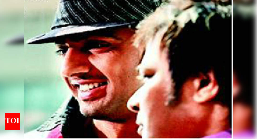 'Impossible to shoot with Dev': Sujit Mondol | Bengali Movie News ...
