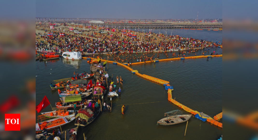 Mahakumbh update: traffic chaos and crowds surge in Prayagraj as final ...