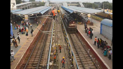 SCR to extend rail pit-line at Nanded stn - The Times of India