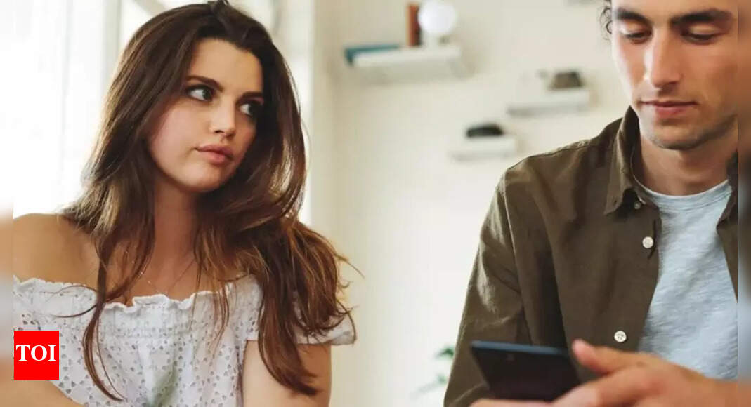 Is your partner micro-cheating on you? Here are the signs to watch out ...