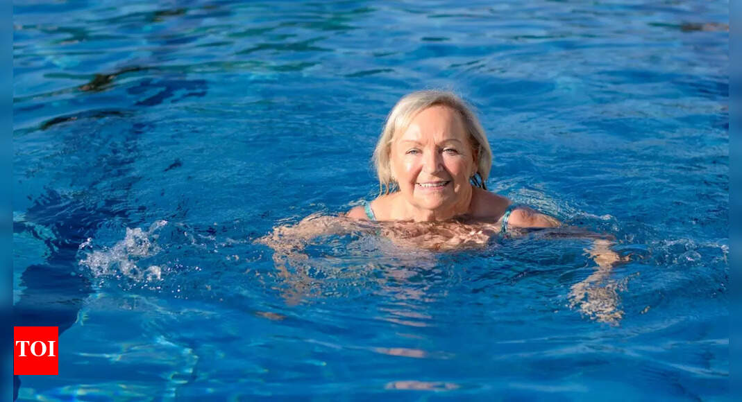 Woman gets rare eye infection after swimming with contact lenses ...