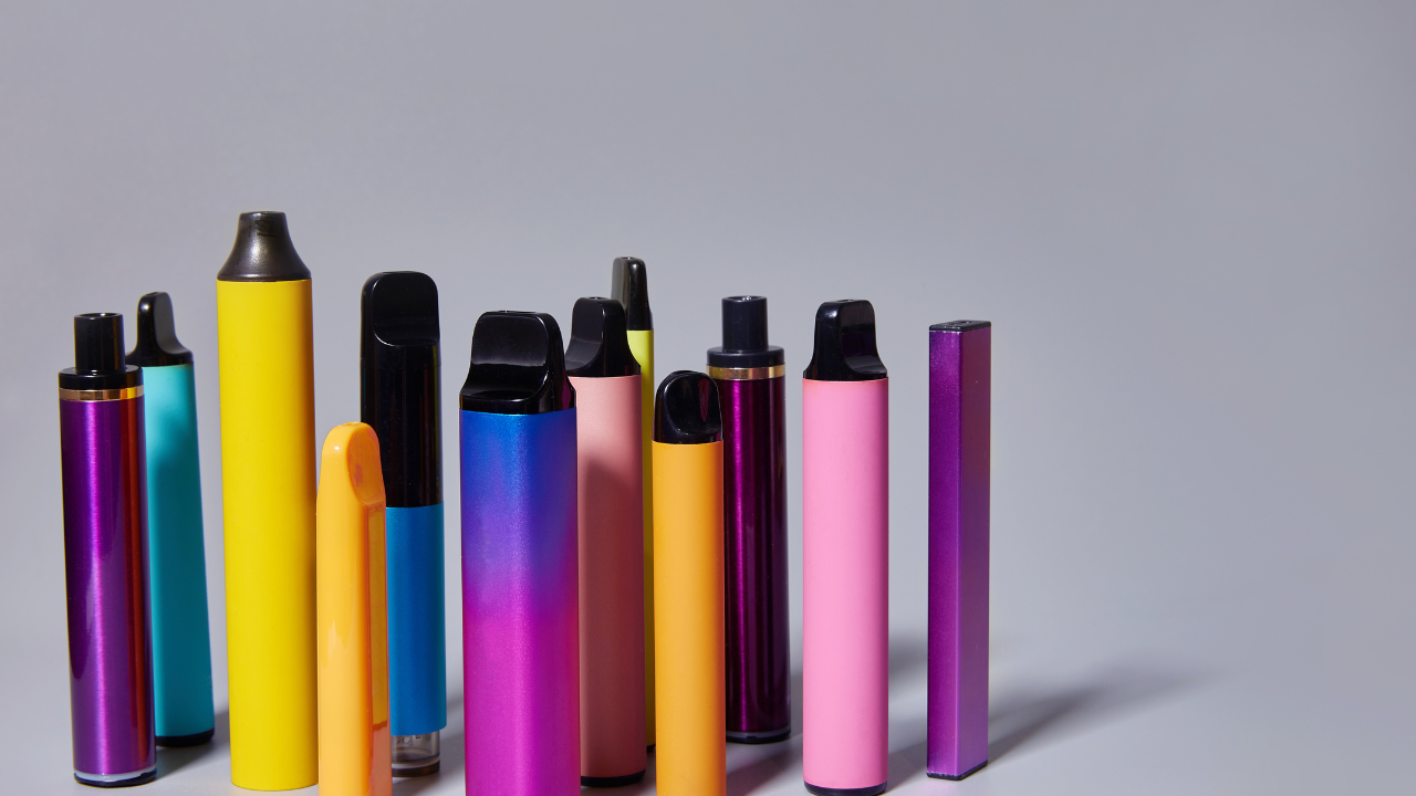 Vaping and Young Lungs: The alarming link Between e-cigarettes and lung ...