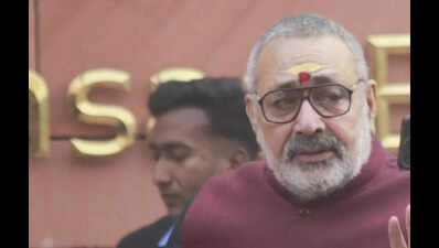 Fortunate get to take dip at Sangam, says Giriraj | Lucknow News - The ...