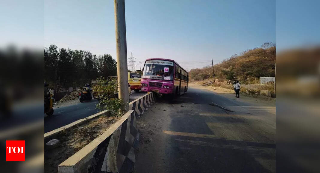 40 escape unhurt after TNSTC bus rams median in Coimbatore | Coimbatore ...