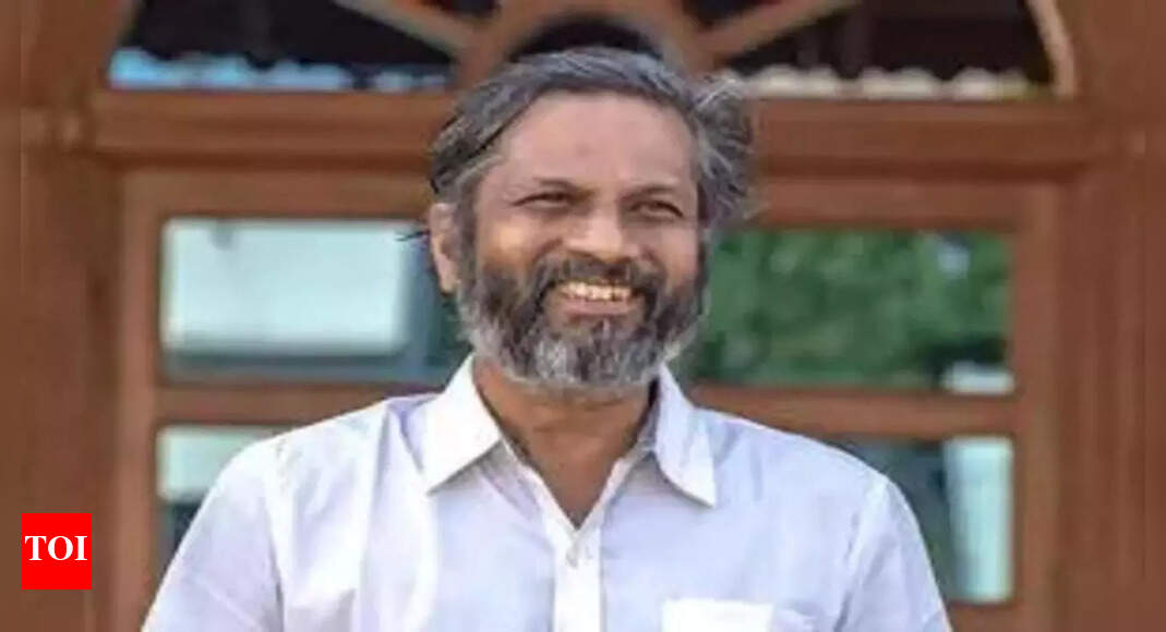 Zoho founder Sridhar Vembu shares these two 'warning signs’ of AI ...