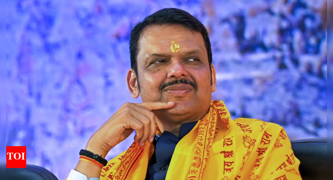 Maharashtra govt hikes farm dole by Rs 3,000 to Rs 15,000 a year ...