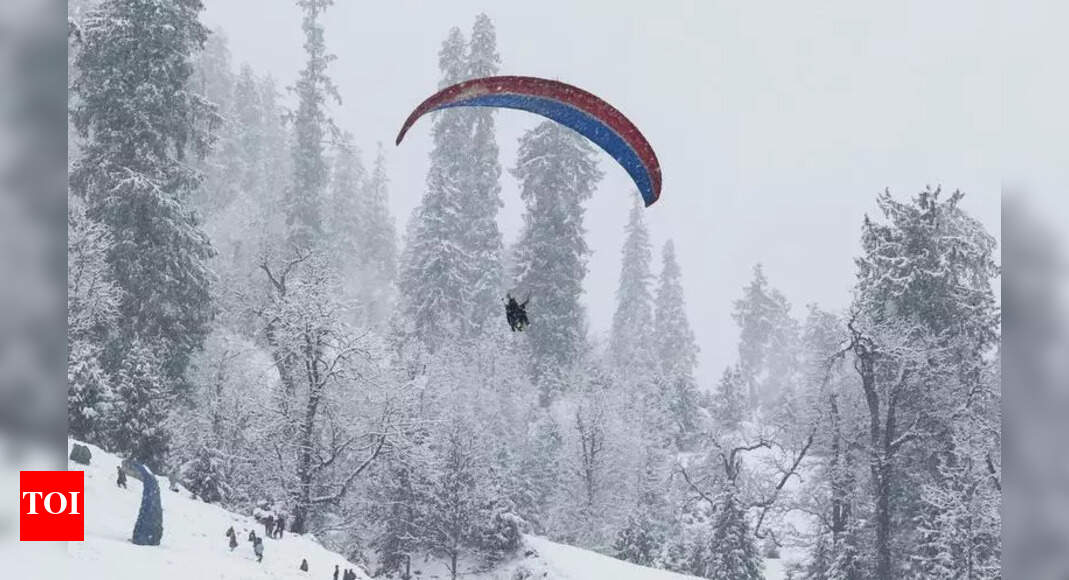 Paragliding in Himachal Pradesh’s Kullu a grave risk: 7 deaths in a ...